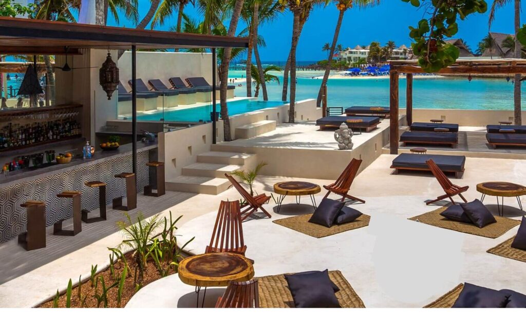 Top 15 Isla Mujeres Beach Clubs: Our Picks for 2024