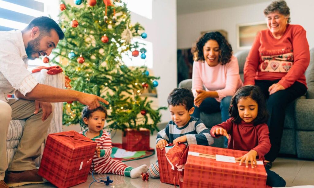 Feliz Navidad! Fun Christmas Traditions in Mexico