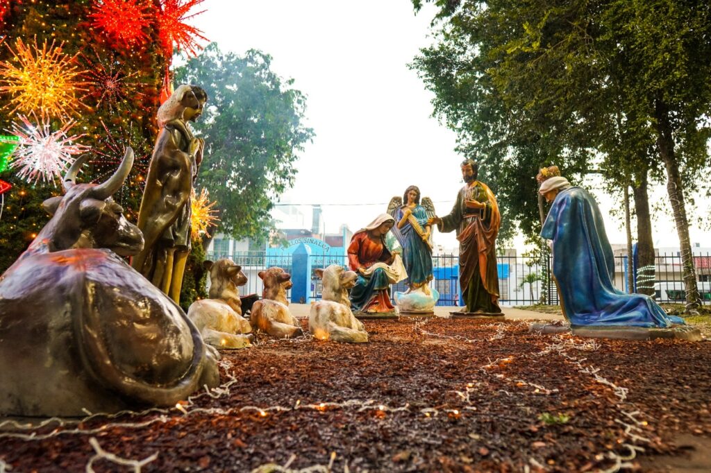 Feliz Navidad! Fun Christmas Traditions in Mexico